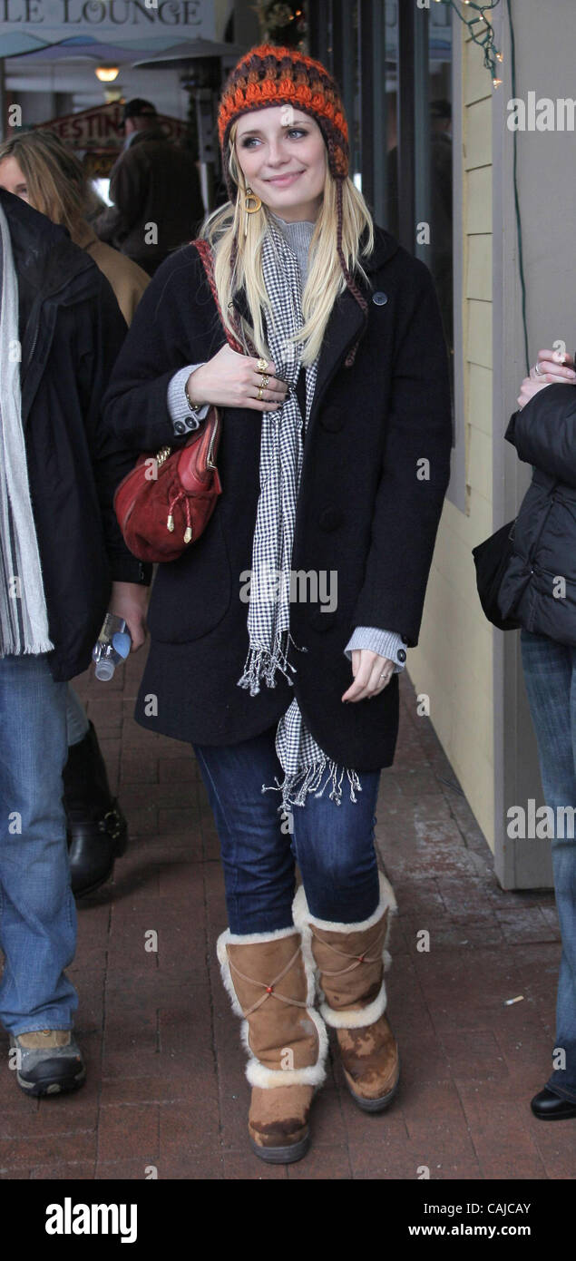 Jan 21, 2008 - Park City, Utah, USA - Actress MISCHA BARTON spotted at ...