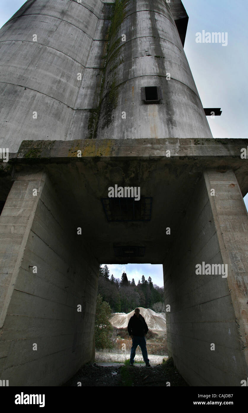 Silo shaft hi-res stock photography and images - Alamy