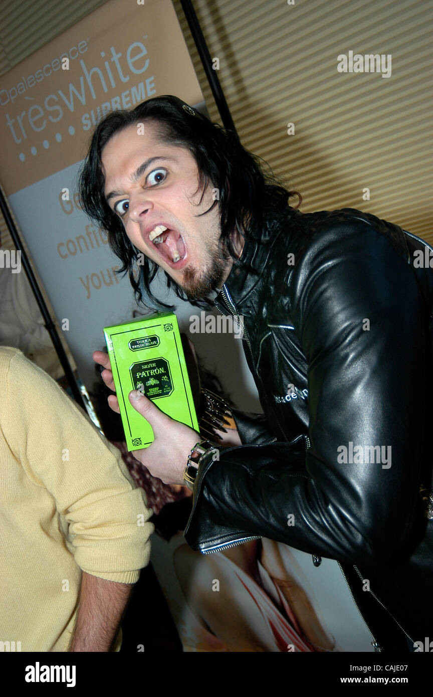 Jan 23, 2008 - Park City, Utah, USA - JONATHAN MONTOYA from the band ...