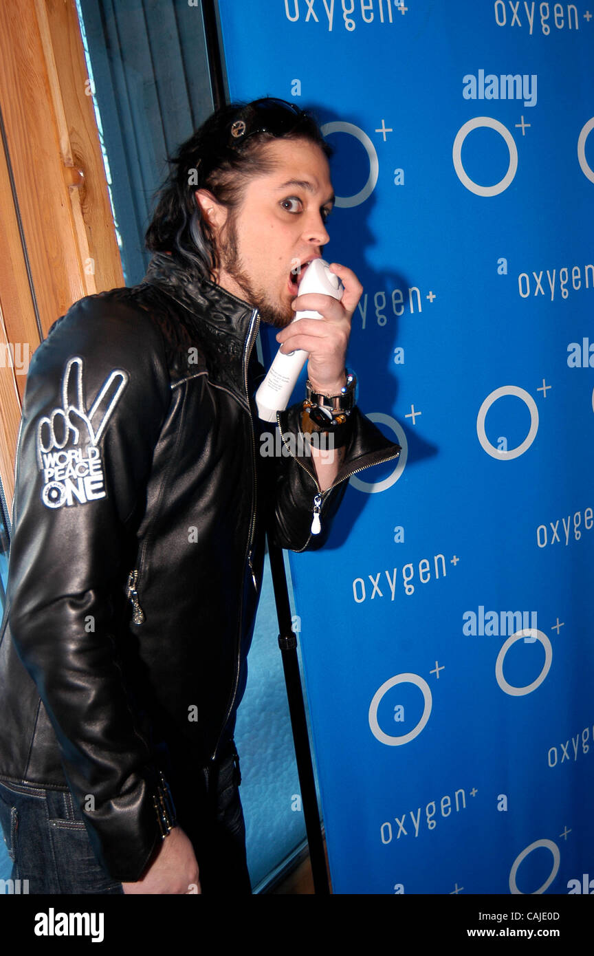 Jan 23, 2008 - Park City, Utah, USA - JONATHAN MONTOYA from the band ...
