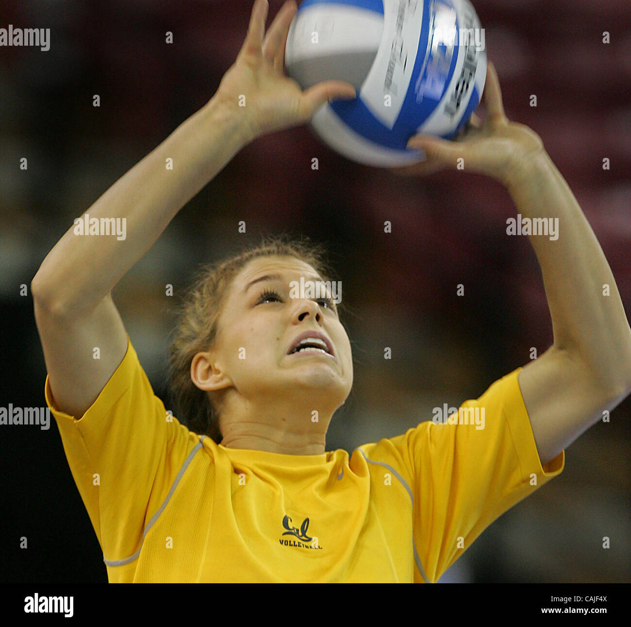 Local standout now playing for Cal Caitlyn Murphy bumps the ball during ...