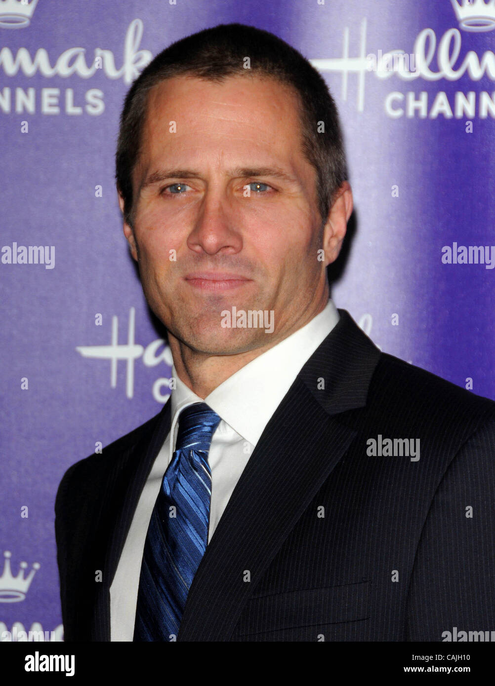 Jan. 7, 2011 - Los Angeles, California, U.S. - Rob Estes Attending The ...