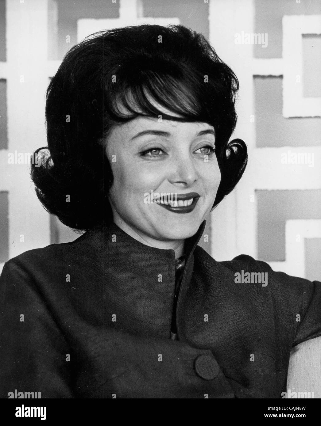 Carolyn jones hi-res stock photography and images - Alamy