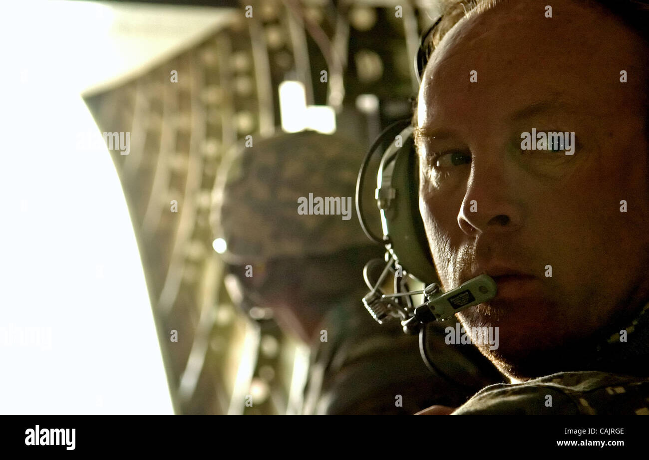 Sep 26, 2007 - Bandar, Afghanistan - A Blackwater Aviation crew member ...