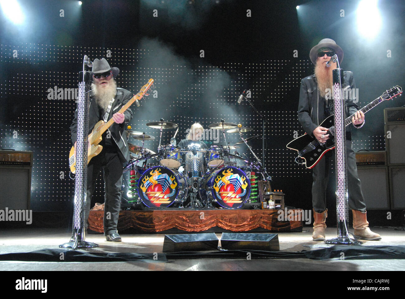 Zz top performing in concert hi-res stock photography and images - Alamy