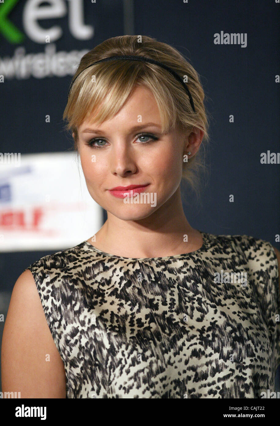 Sep 27, 2007 - Beverly Hills, CA, USA - Actress KRISTEN BELL at the ...