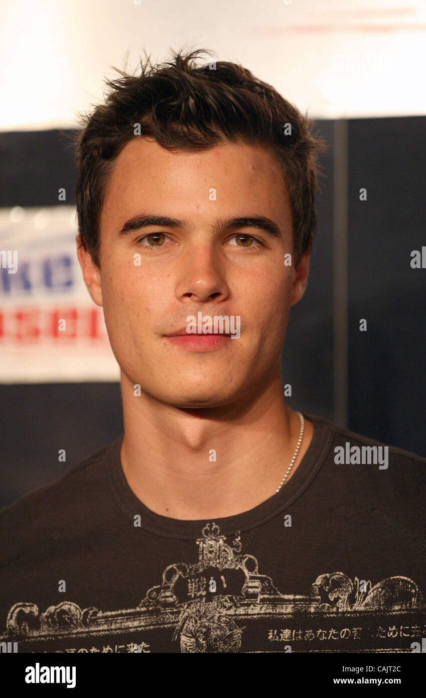 Sep 27, 2007 - Beverly Hills, CA, USA - Actor RYAN SYPEK at the ...