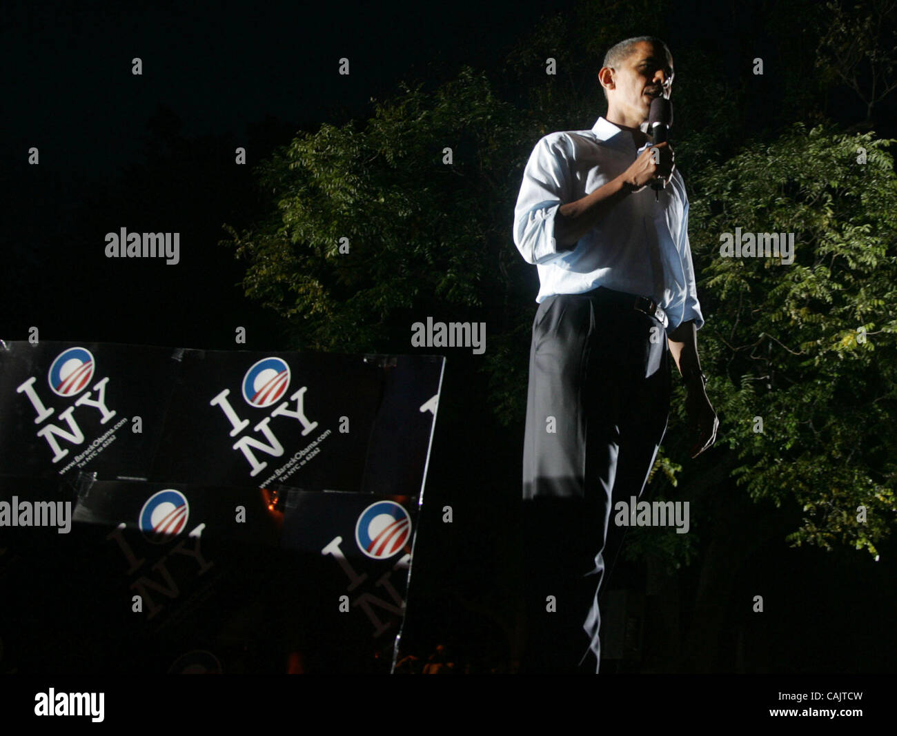 Sep 27, 2007 - New York, NY, USA - Presidential democratic candidate ...