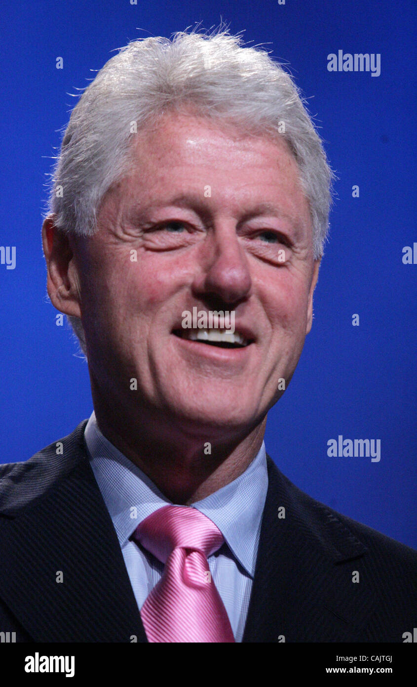 Sep 27, 2007 - New York, NY, USA - Forner Presidential BILL CLINTON at ...