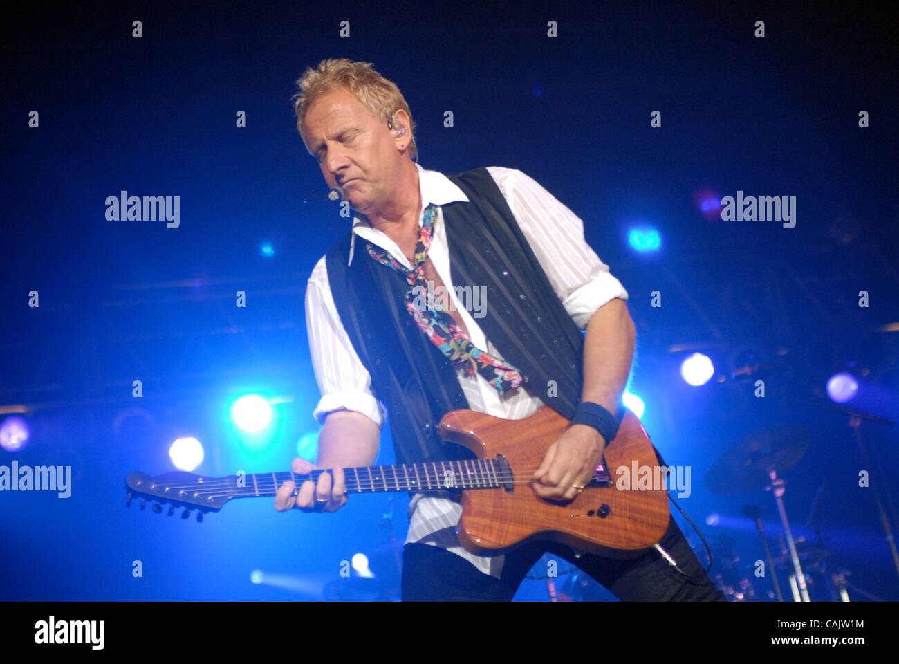 Sep. 28, 2007 Fayetteville, North Carolina; USA, Guitarist GRAHAM ...