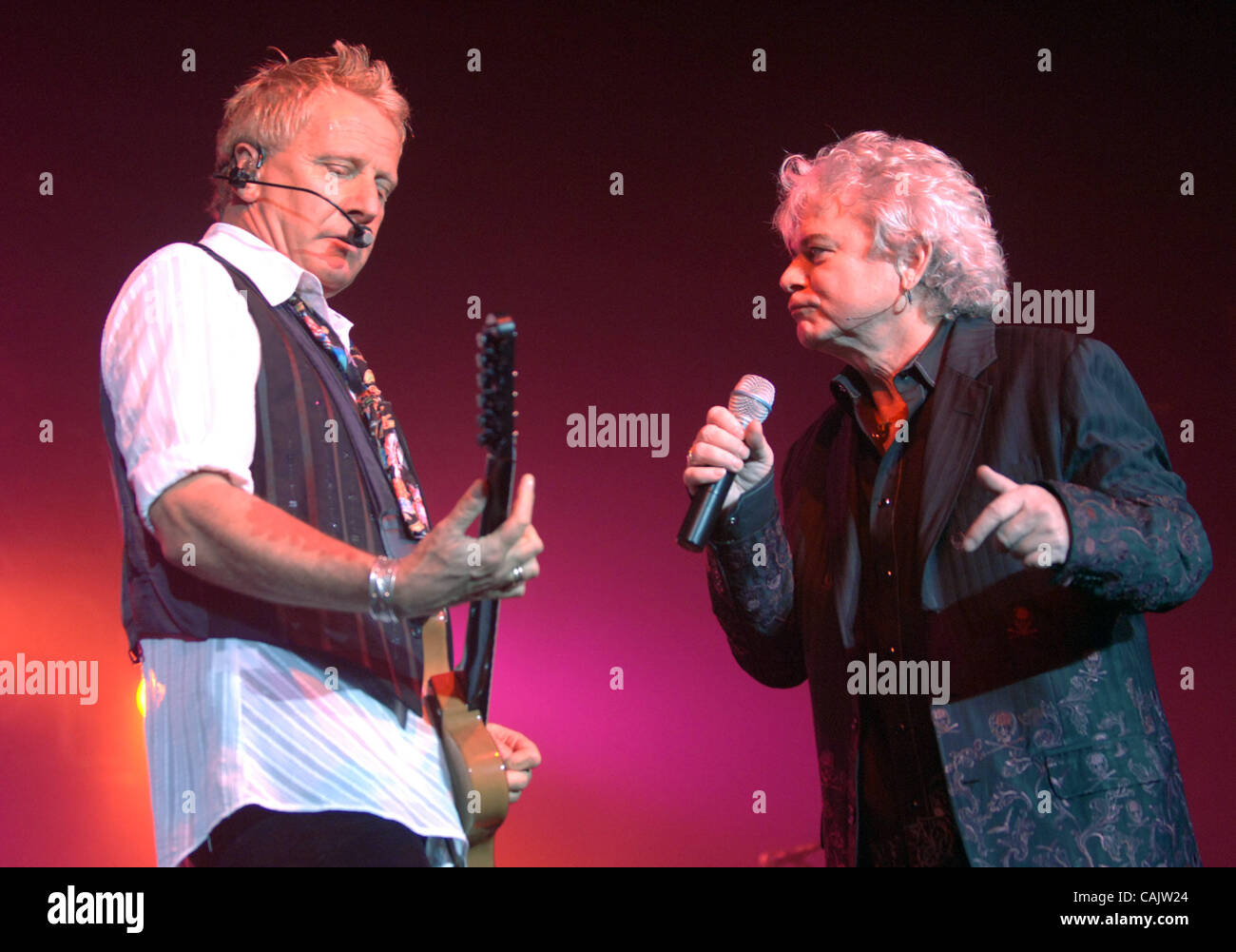 Russell hitchcock and graham russell hi-res stock photography and ...