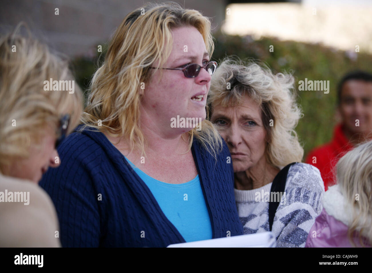 Heidi Patterson, left and family friend Sharon Babb, wait for Patterson ...