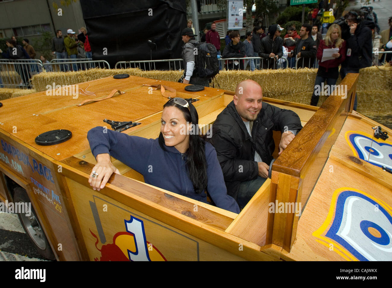 RedBull Soapbox Race SEATTLE – September 29, 2007 – More than 40,000 ...