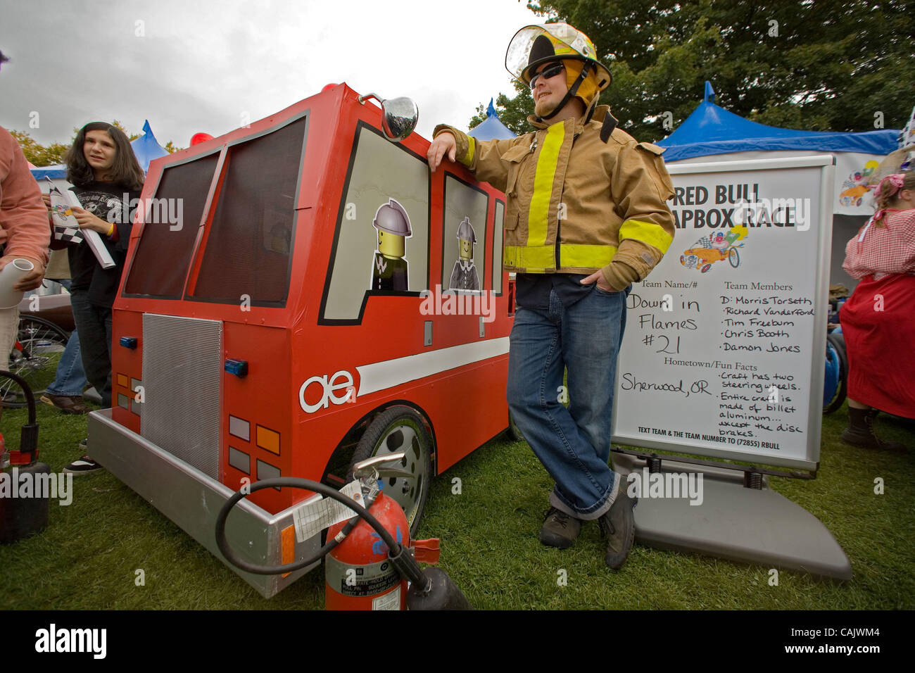 RedBull Soapbox Race SEATTLE – September 29, 2007 – More than 40,000 ...
