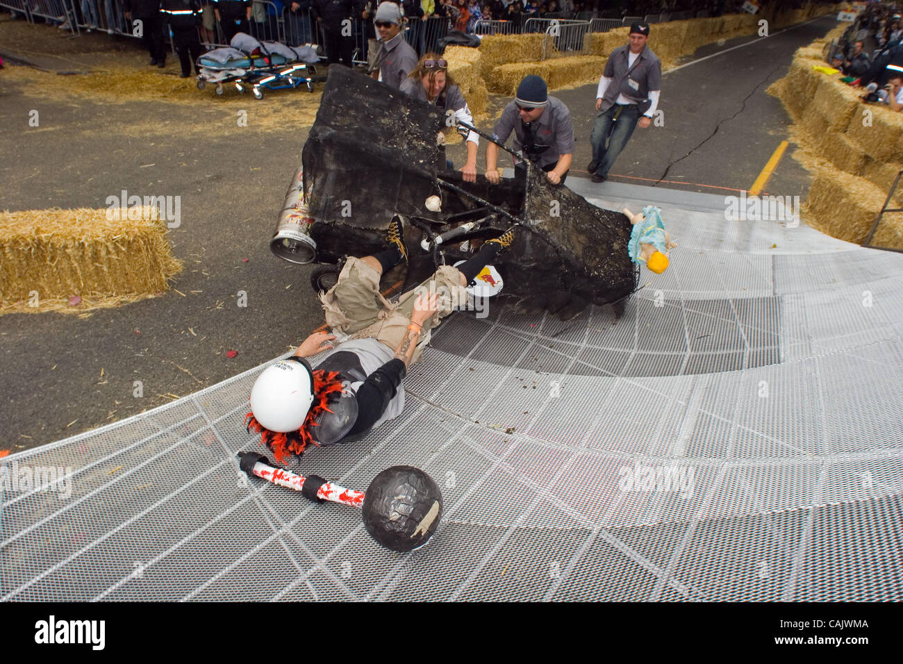 RedBull Soapbox Race SEATTLE – September 29, 2007 – More than 40,000 ...