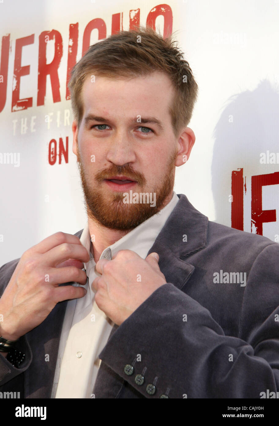 Kenneth mitchell hi-res stock photography and images - Alamy