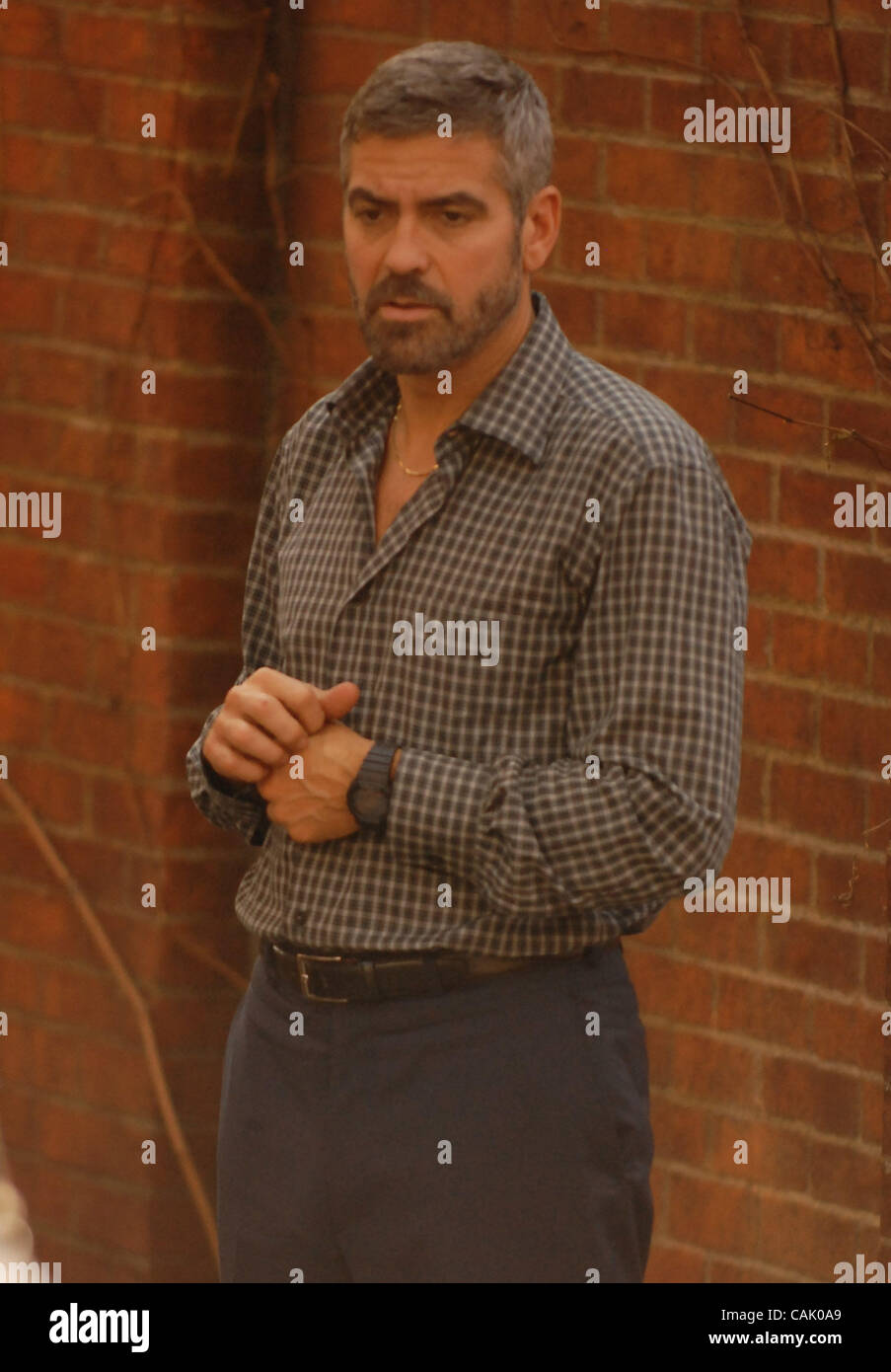 Oct 03, 2007 - New York, NY, USA - GEORGE CLOONEY on the set of 'Burn After Reading' in Brooklyn ...