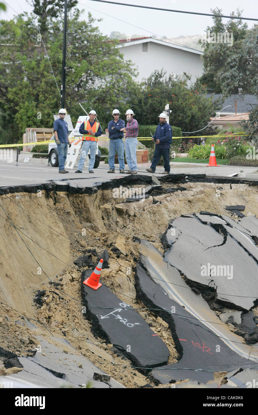 October 4th, 2007, San Diego, California, USA. Work crews survey the ...