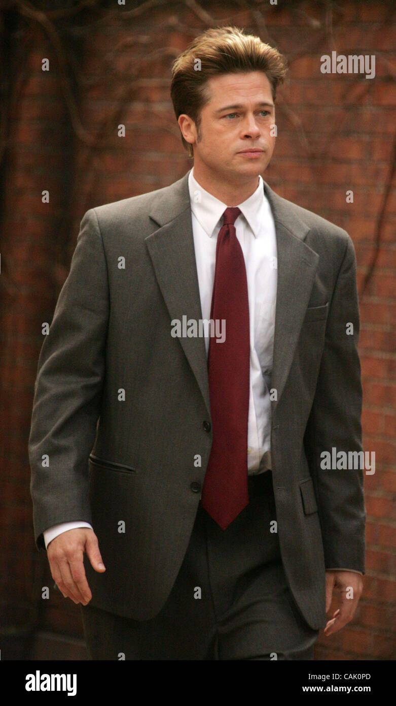 Oct 03, 2007 - New York, NY, USA - Actor BRAD PITT films a scene from ...