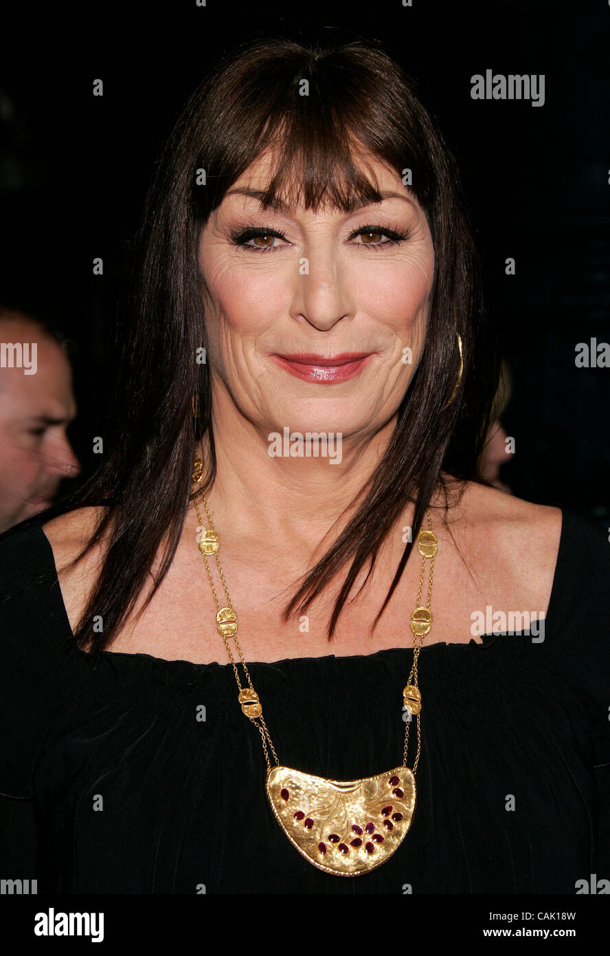 Oct 4, 2007 - Beverly Hills, California, USA - Actress ANJELICA HUSTON ...