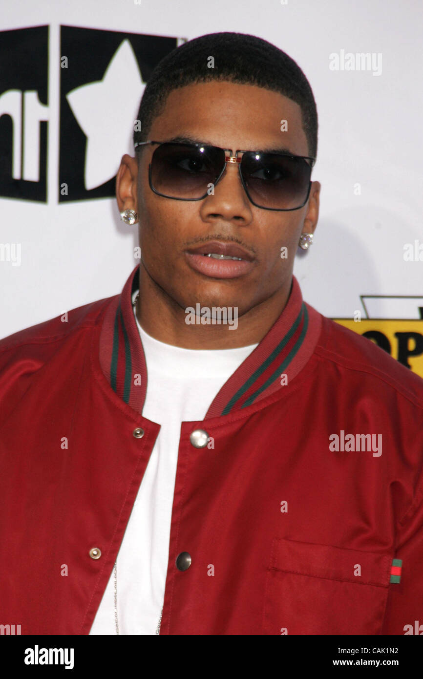 Oct 04, 2007 - New York, NY, USA - Hip hop artist NELLY at the arrivals ...