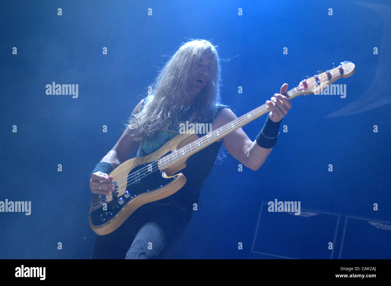 James lomenzo hi-res stock photography and images - Alamy