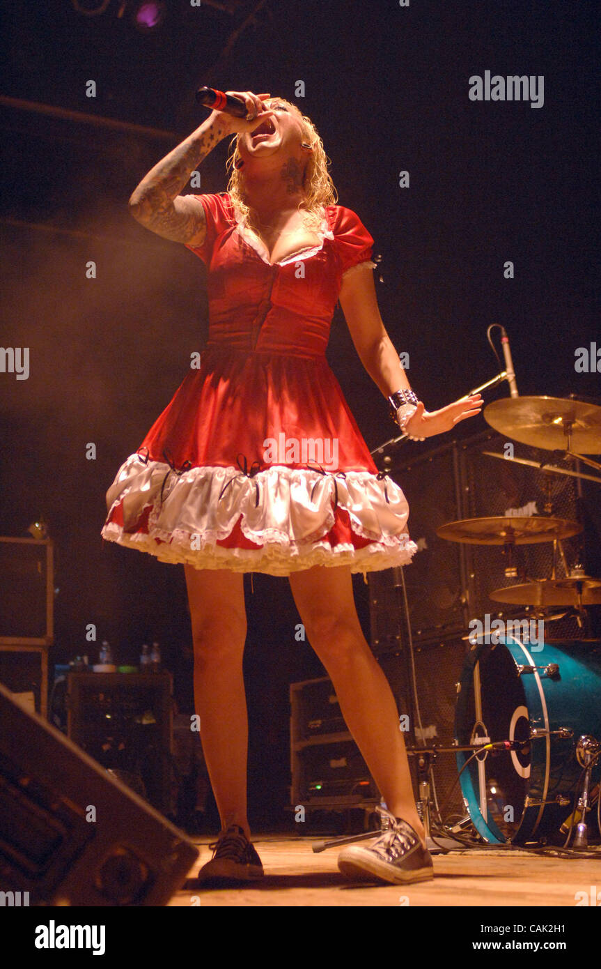 Oct 5, 2007 Myrtle Beach, SC; USA, Singer MARIA BRINK of the band In ...