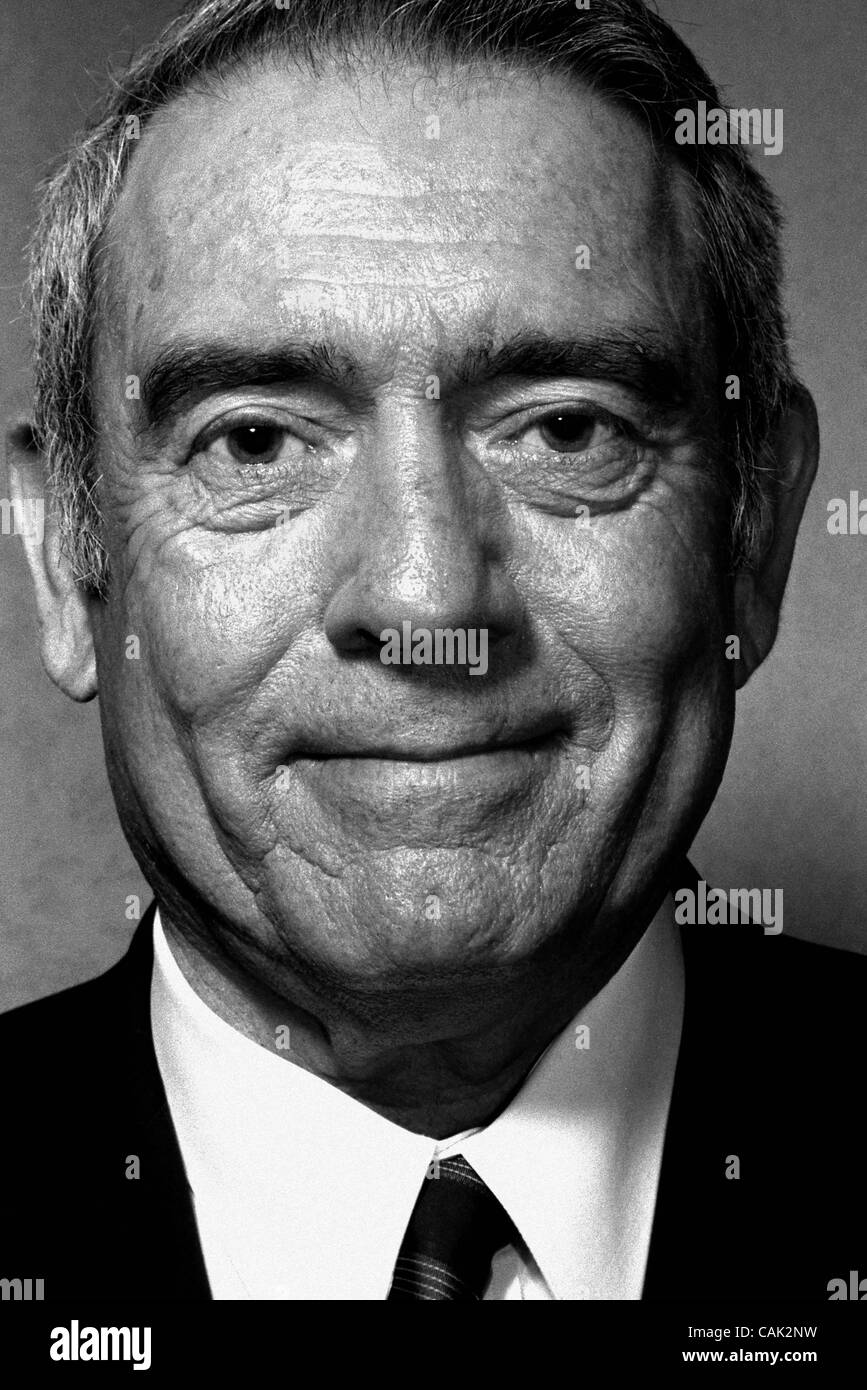 Dan rather cbs Black and White Stock Photos & Images - Alamy