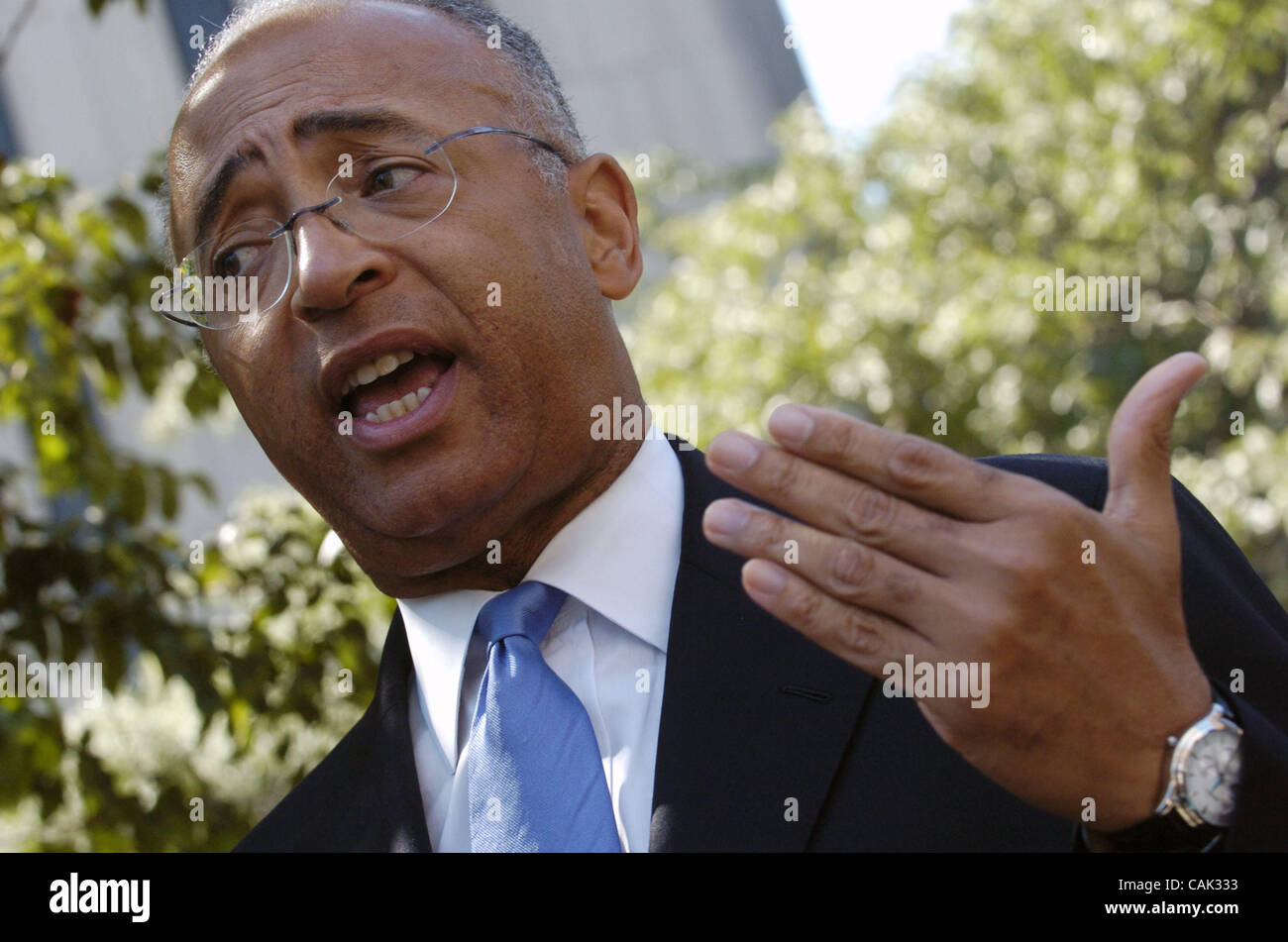 New York City Comptroller William C. Thompson, Jr. issues an audit ...