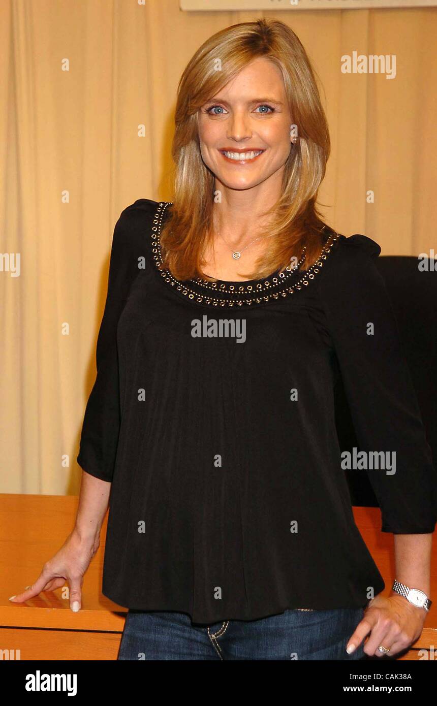 Sept. 19, 2007 - New York, New York, U.S. - K54727JKRON.ACTRESS ...