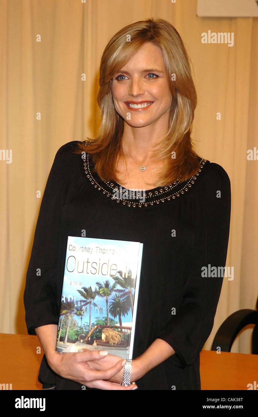 Sept. 19, 2007 - New York, New York, U.S. - K54727JKRON.ACTRESS ...