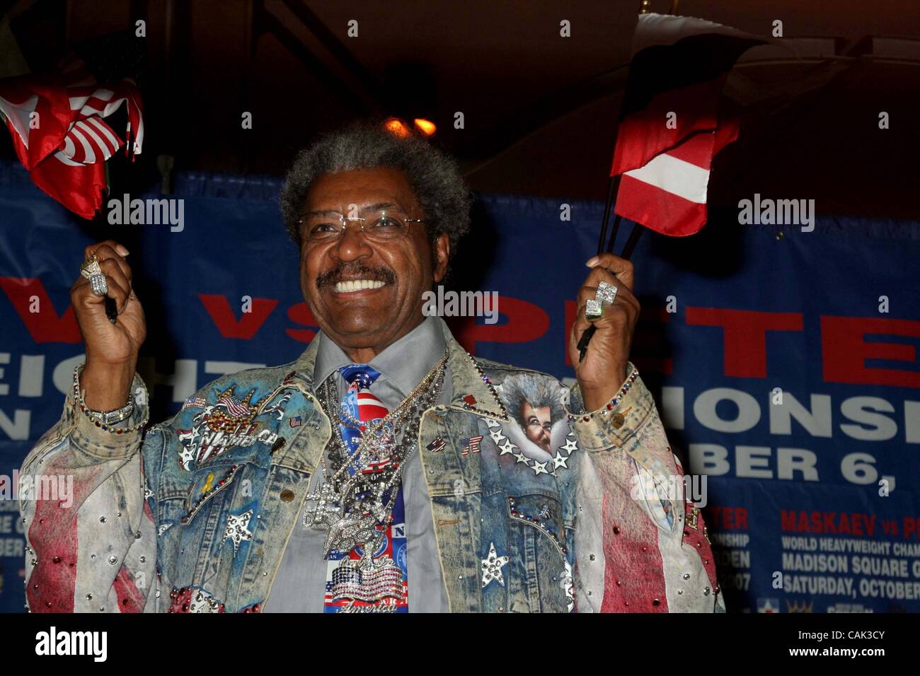 Don king boxing 2007 hi-res stock photography and images - Alamy