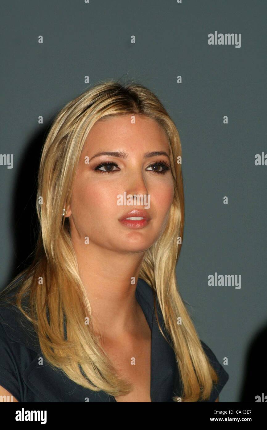 Sept. 19, 2007 - New York, New York, U.S. - K54733ML.DONALD TRUMP ...