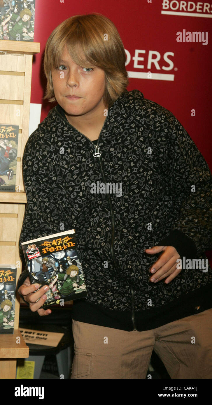 Cole sprouse 2007 hi-res stock photography and images - Alamy