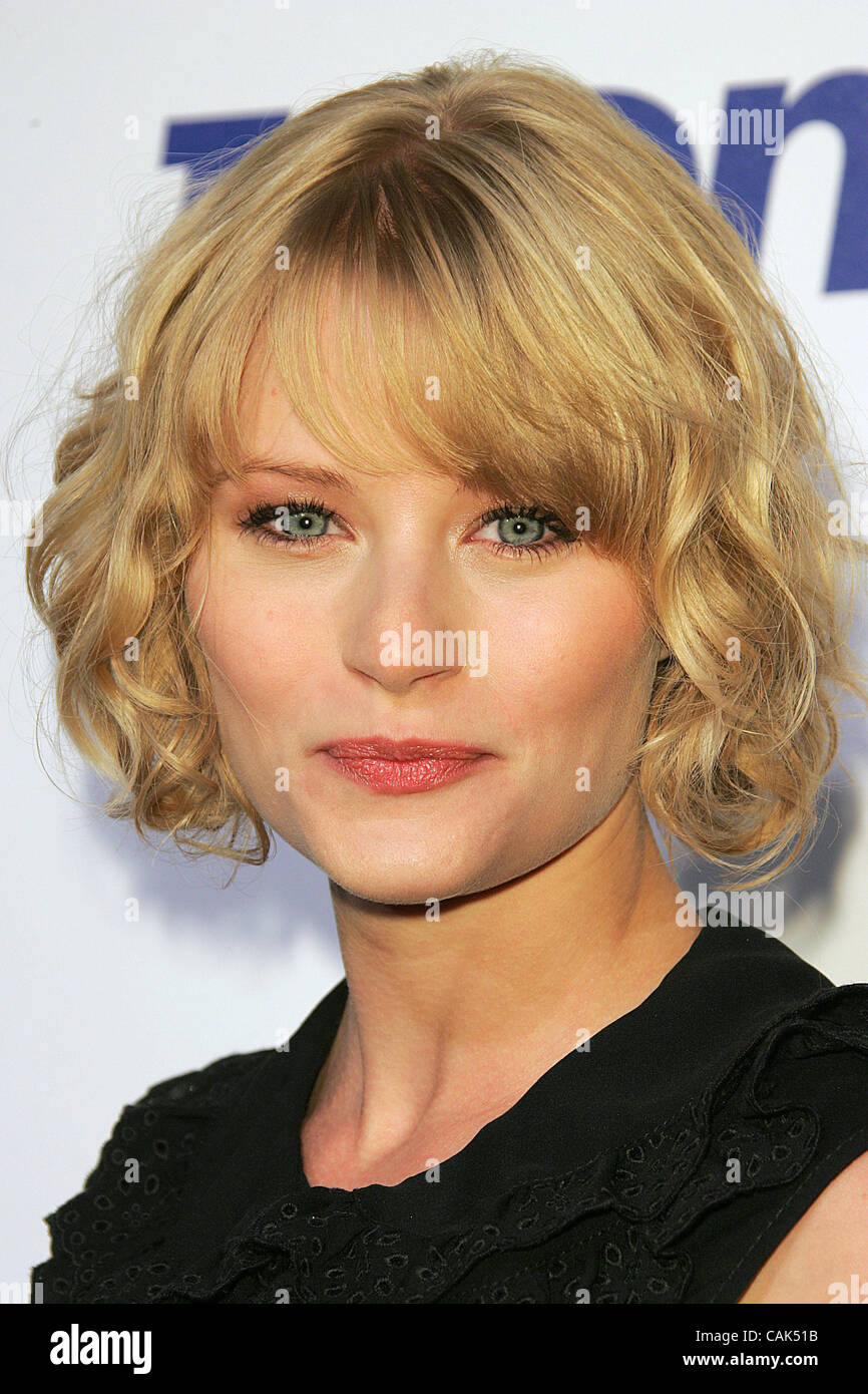 Emily de ravin hi-res stock photography and images - Alamy