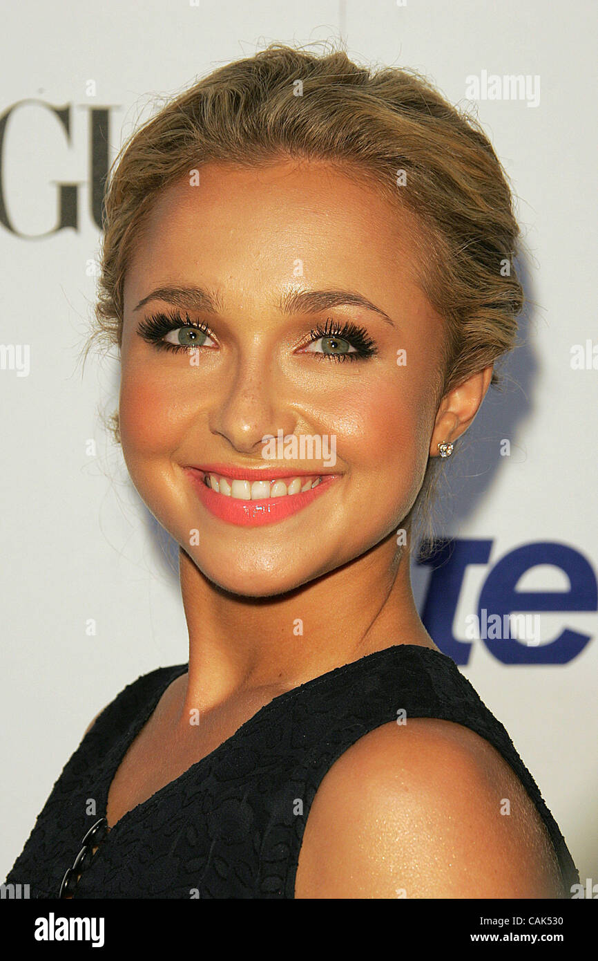 Hayden panettiere teen vogue party hi-res stock photography and images ...