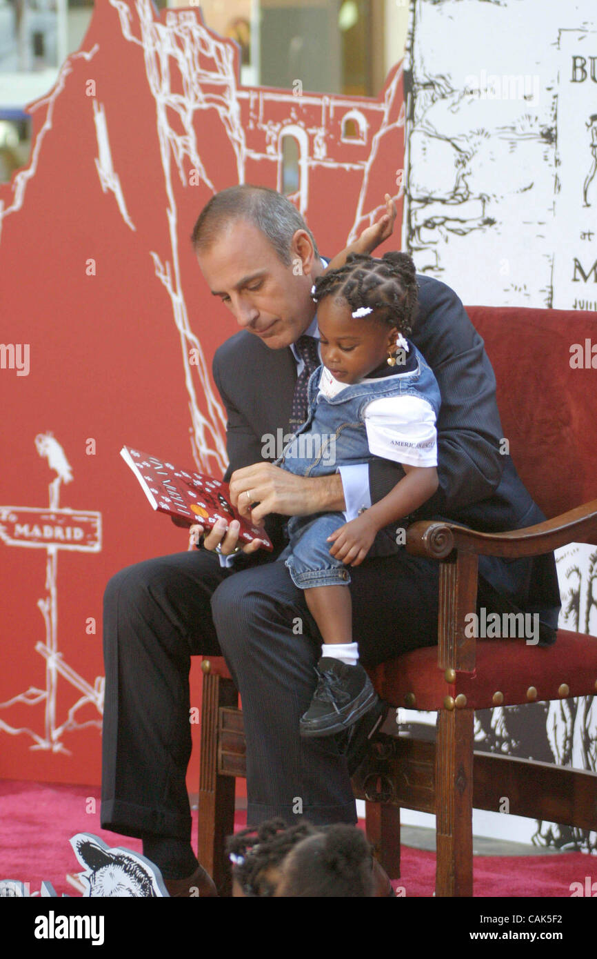 Sept. 20, 2007 - New York, New York, U.S. - K54738BCO.CELEBS READ ''THE ...