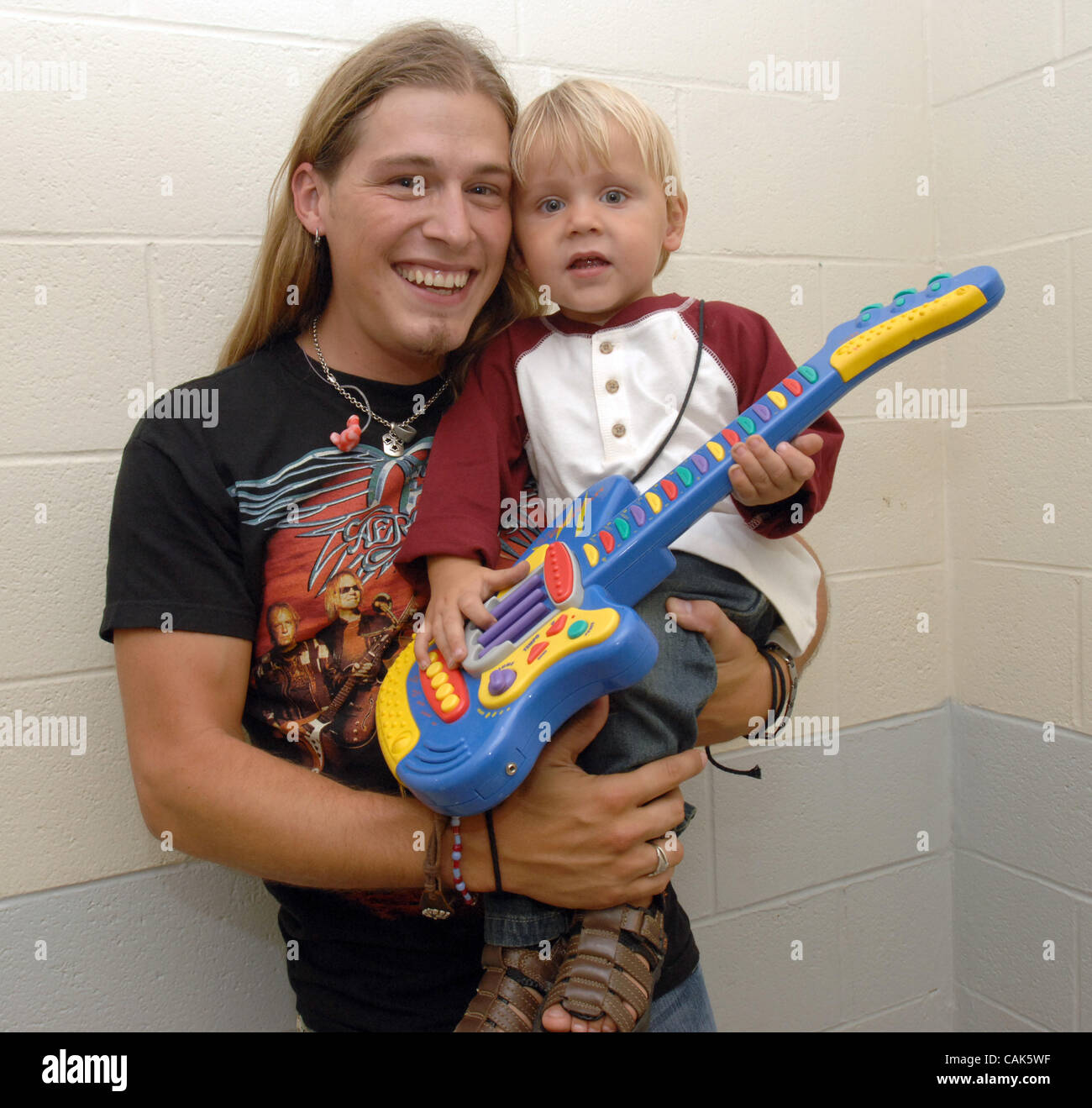 Sep 20, 2007 Fayetteville, NC; USA, Singer JASON MICHAEL CARROLL takes ...