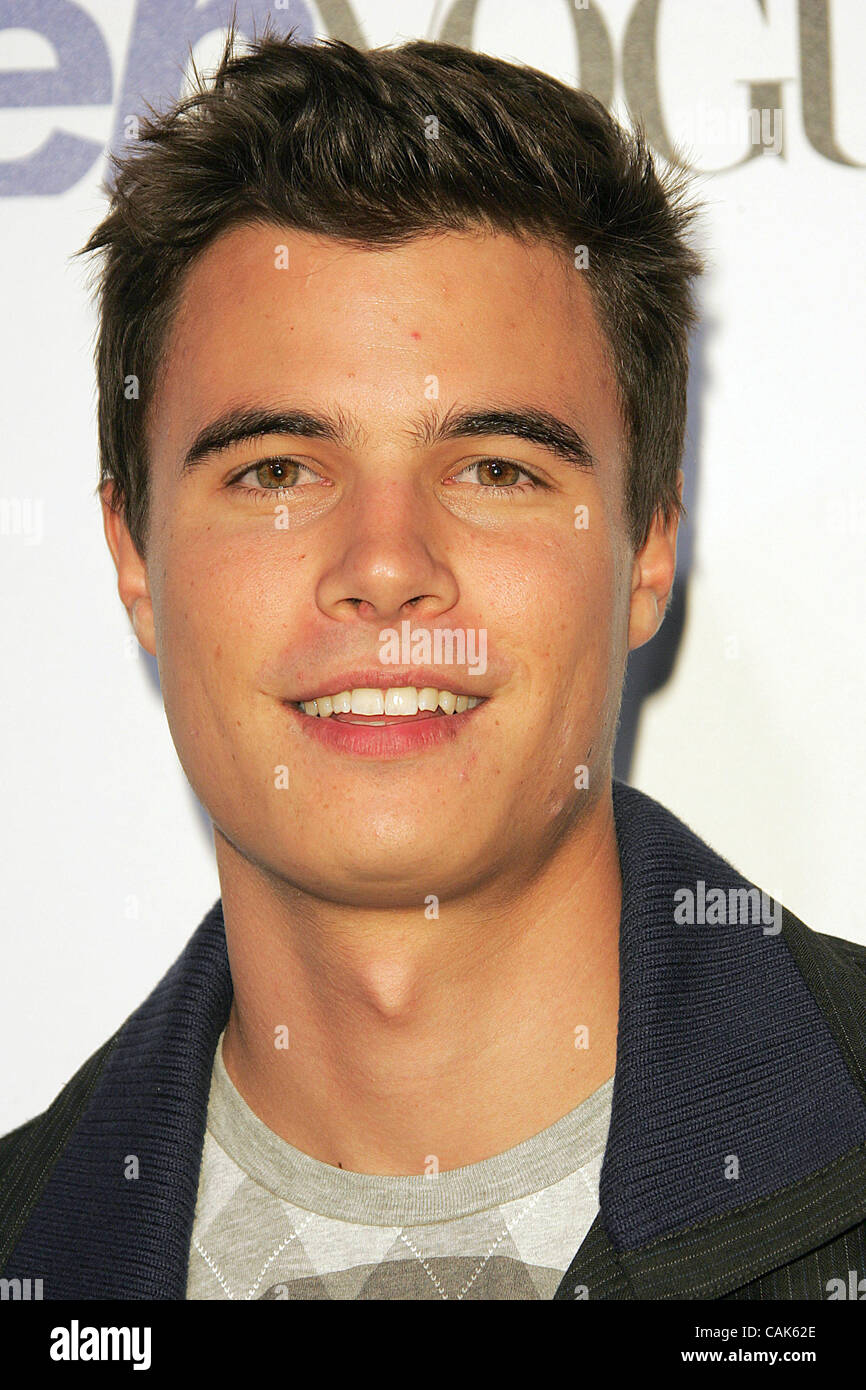 Ryan young zuma hi-res stock photography and images - Alamy