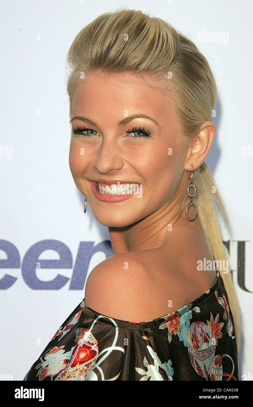 © 2007 Jerome Ware/Zuma Press Actress JULIANNE HOUGH during arrivals at ...