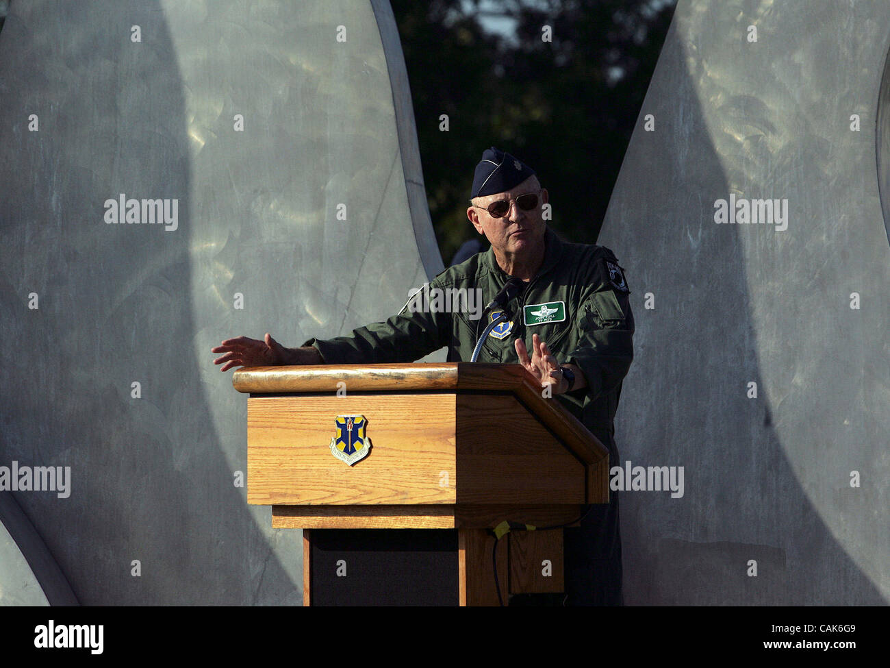 METRO - Retired Air Force Lt. Col. John Yuill, a former Vietnam POW ...