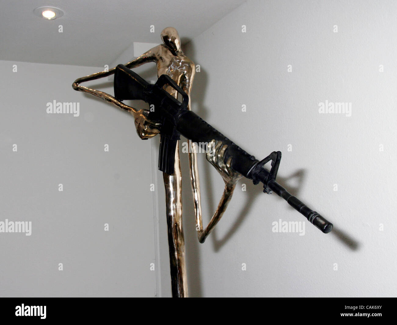 Sep 22, 2007 - Costa Mesa, CA, USA - A sculpture called 'Losing Your ...