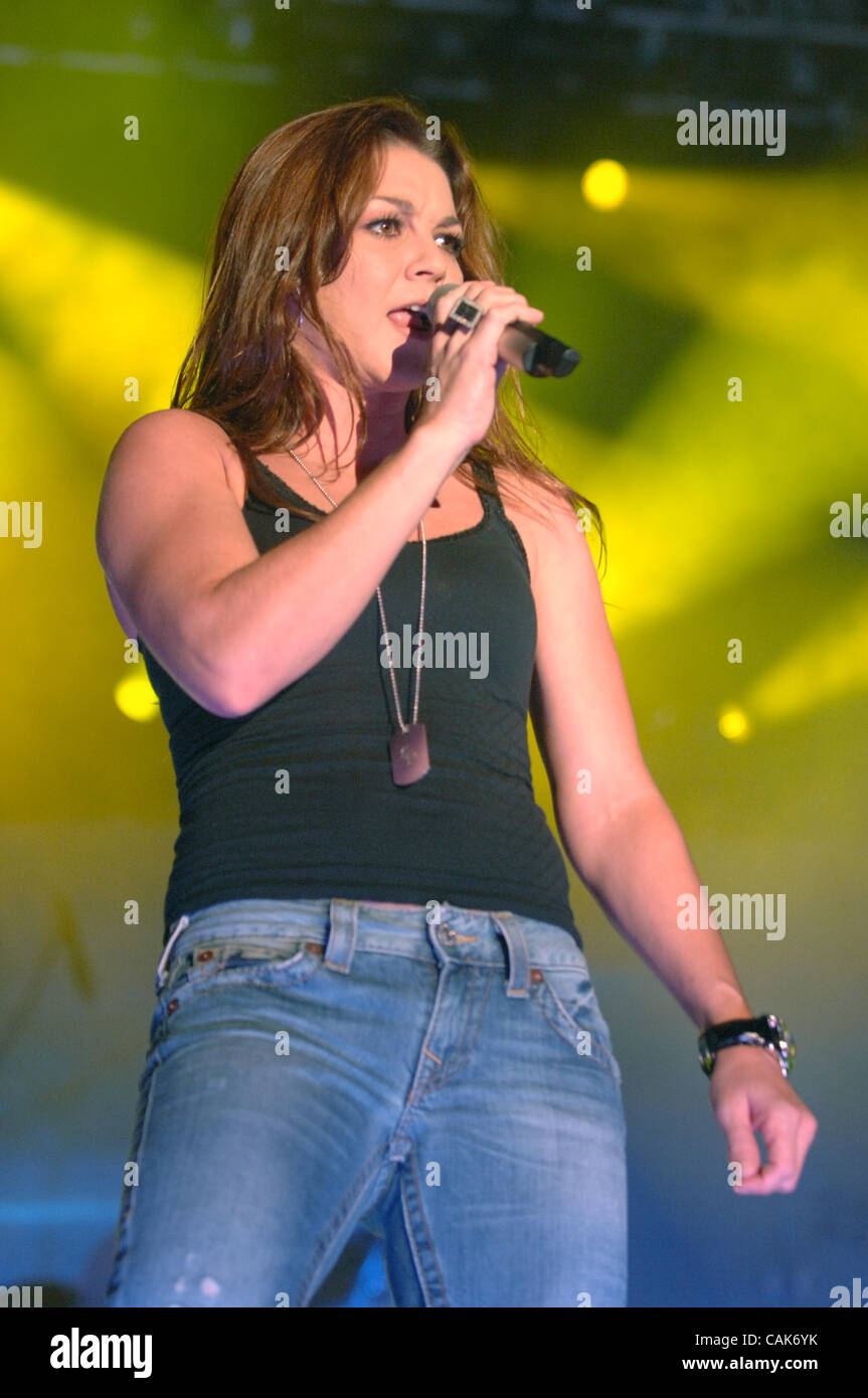 Gretchen wilson hi-res stock photography and images - Alamy