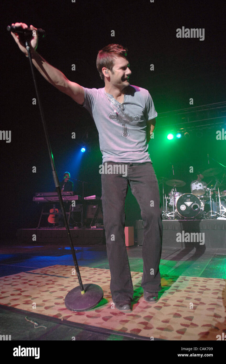 Sep 20, 2007 Fayetteville, NC; USA, Singer BRAD MATES of the band ...