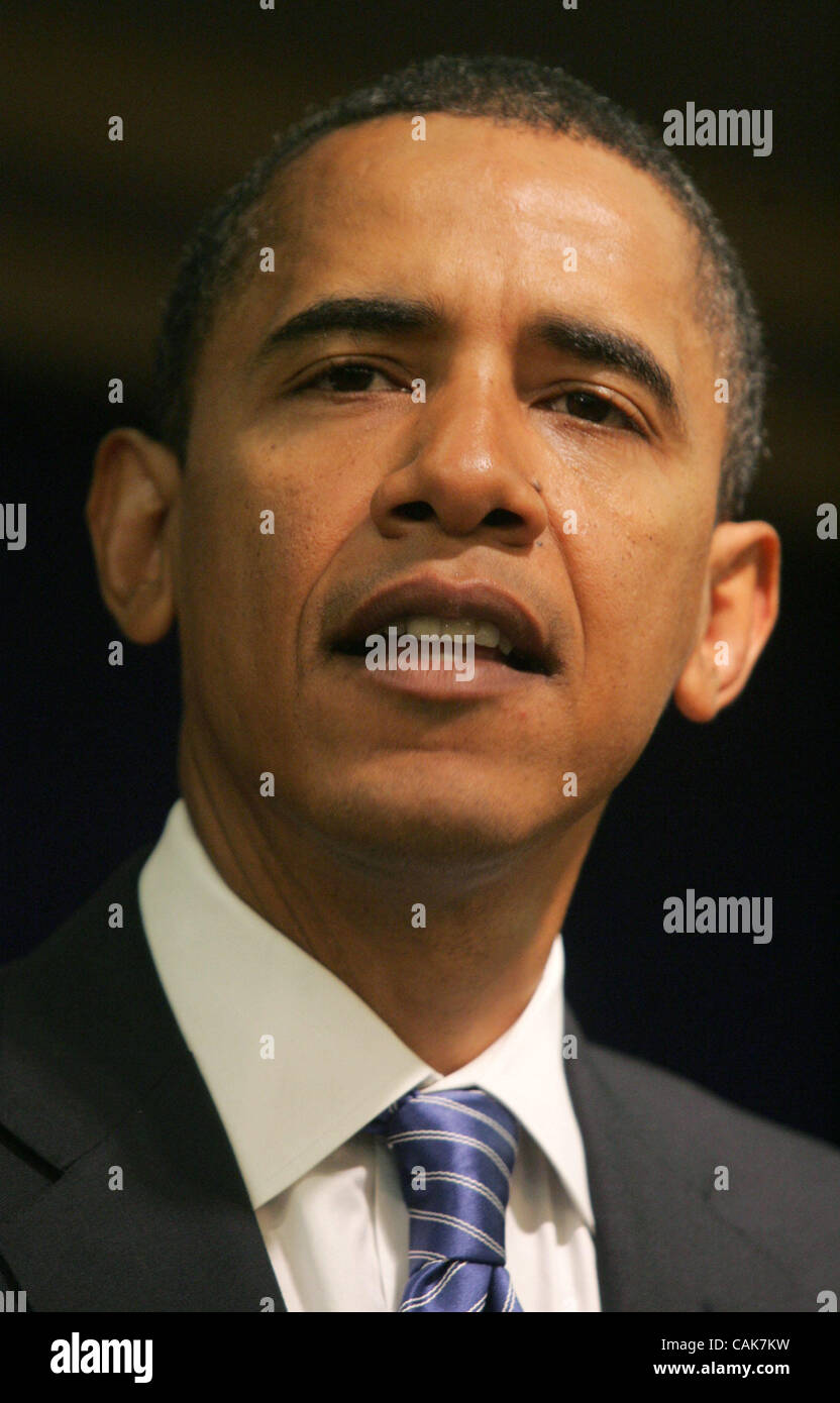 Sep 24, 2007 - New York, NY, USA - Democratic presidential hopeful ...