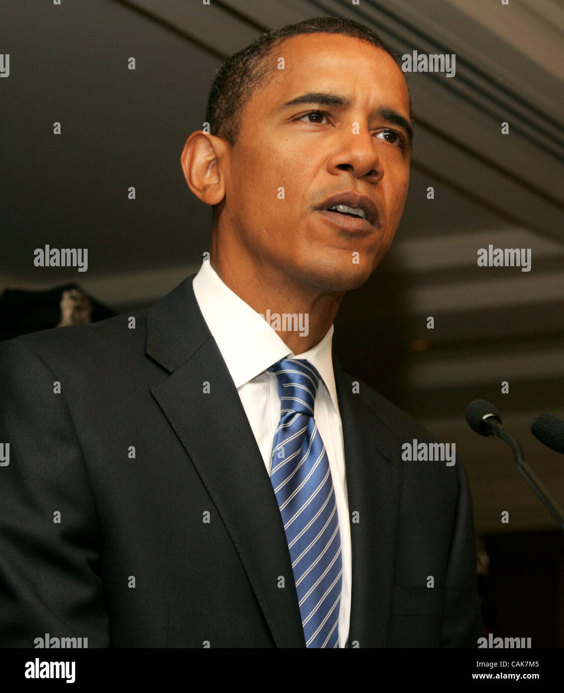 Omni berkshire place new york city hi-res stock photography and images ...