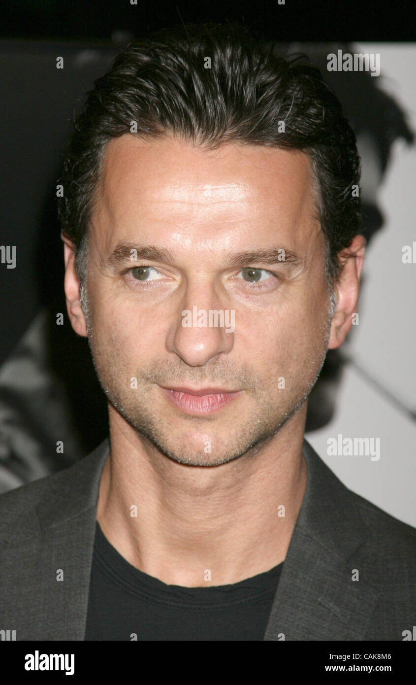 David gahan hi-res stock photography and images - Alamy