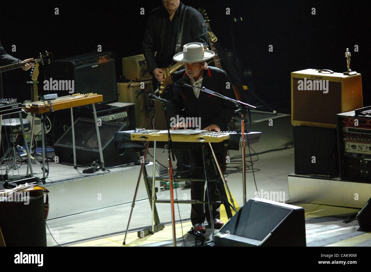 Bob dylan center hi-res stock photography and images - Alamy