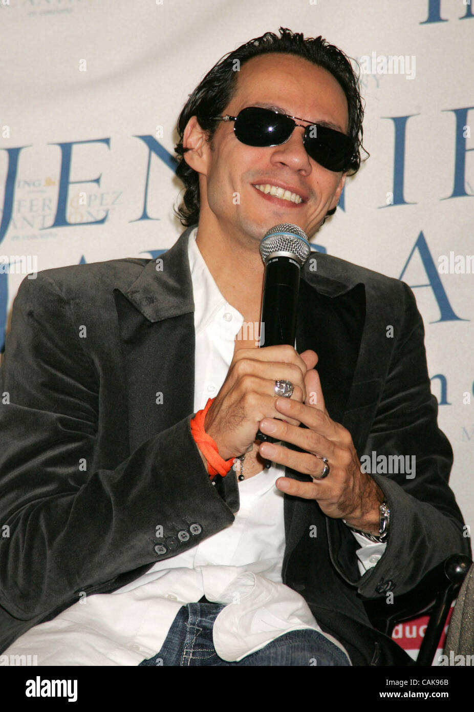 Sep 25, 2007 - New York, NY, USA - Singer MARC ANTHONY announces the ...