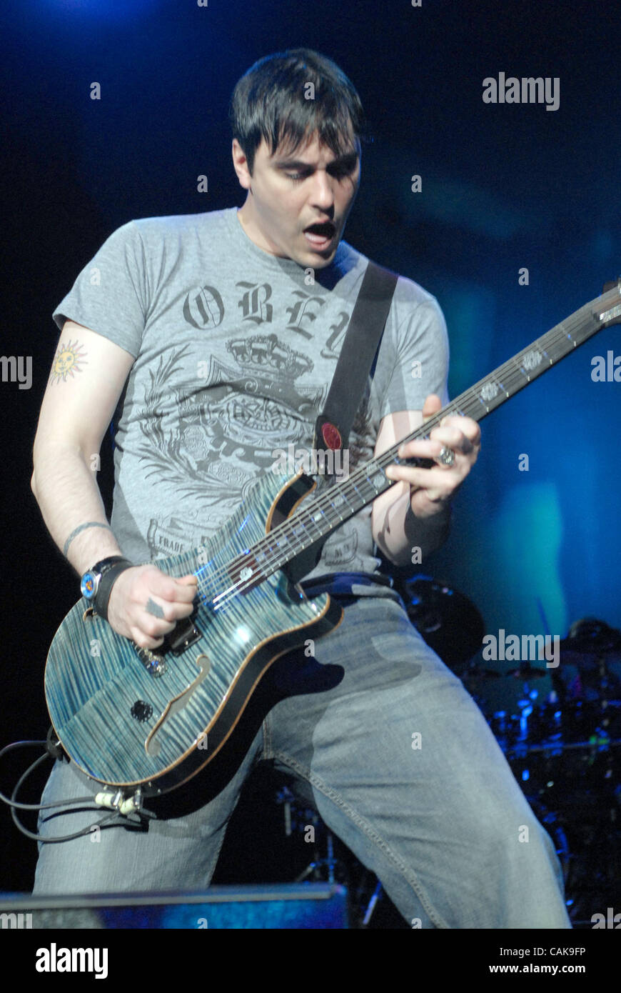 Singer benjamin burnley breaking benjamin hi-res stock photography and ...